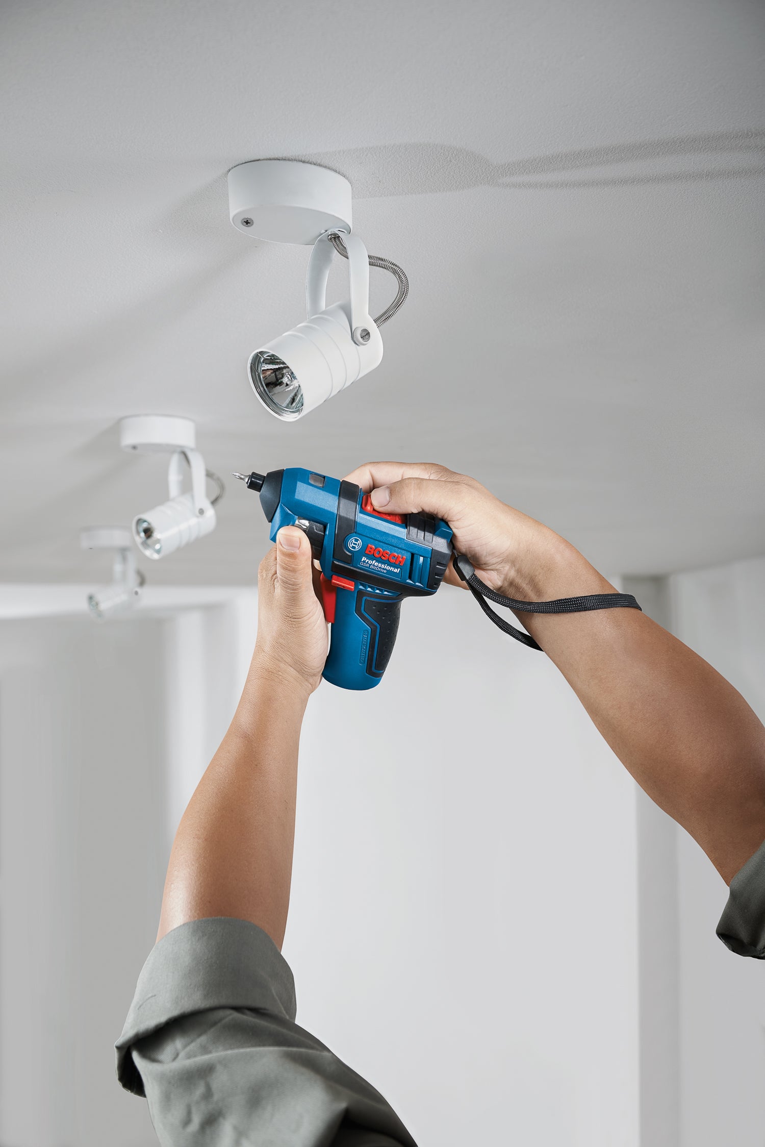 Bosch GSR Bit Drive Professional Cordless Screwdriver – GIGATOOLS ...